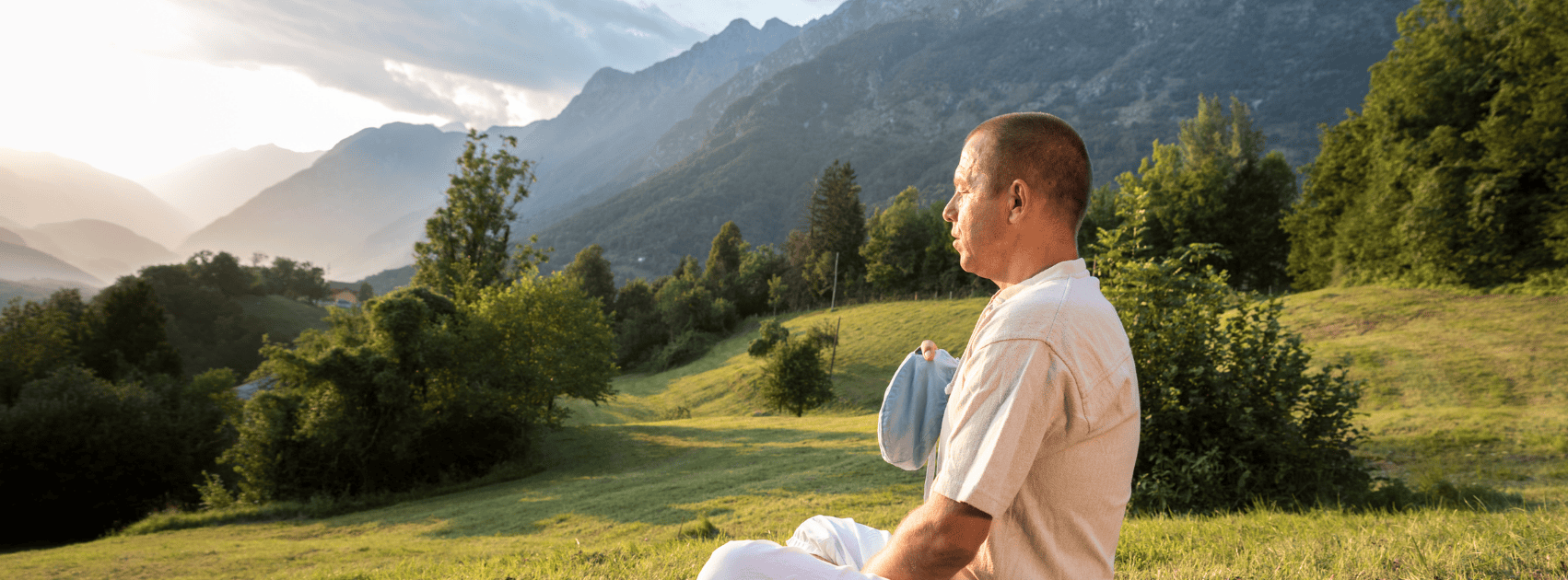 De 7 chakra's en hun mantra's. Hoe ze elkaar aanvullen. – Yogi Essentials